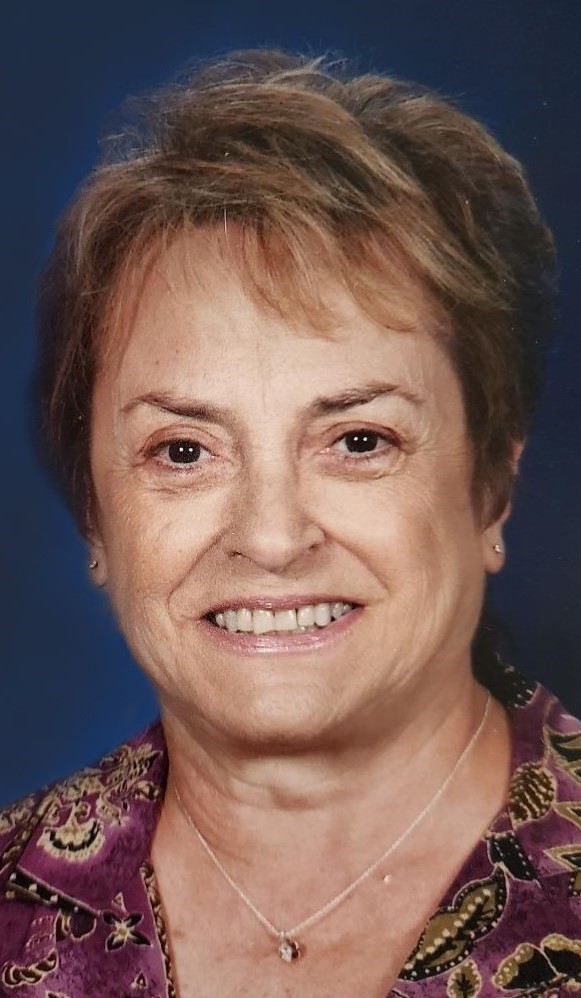 Debbie Mahoney's Instagram, Twitter & Facebook on IDCrawl